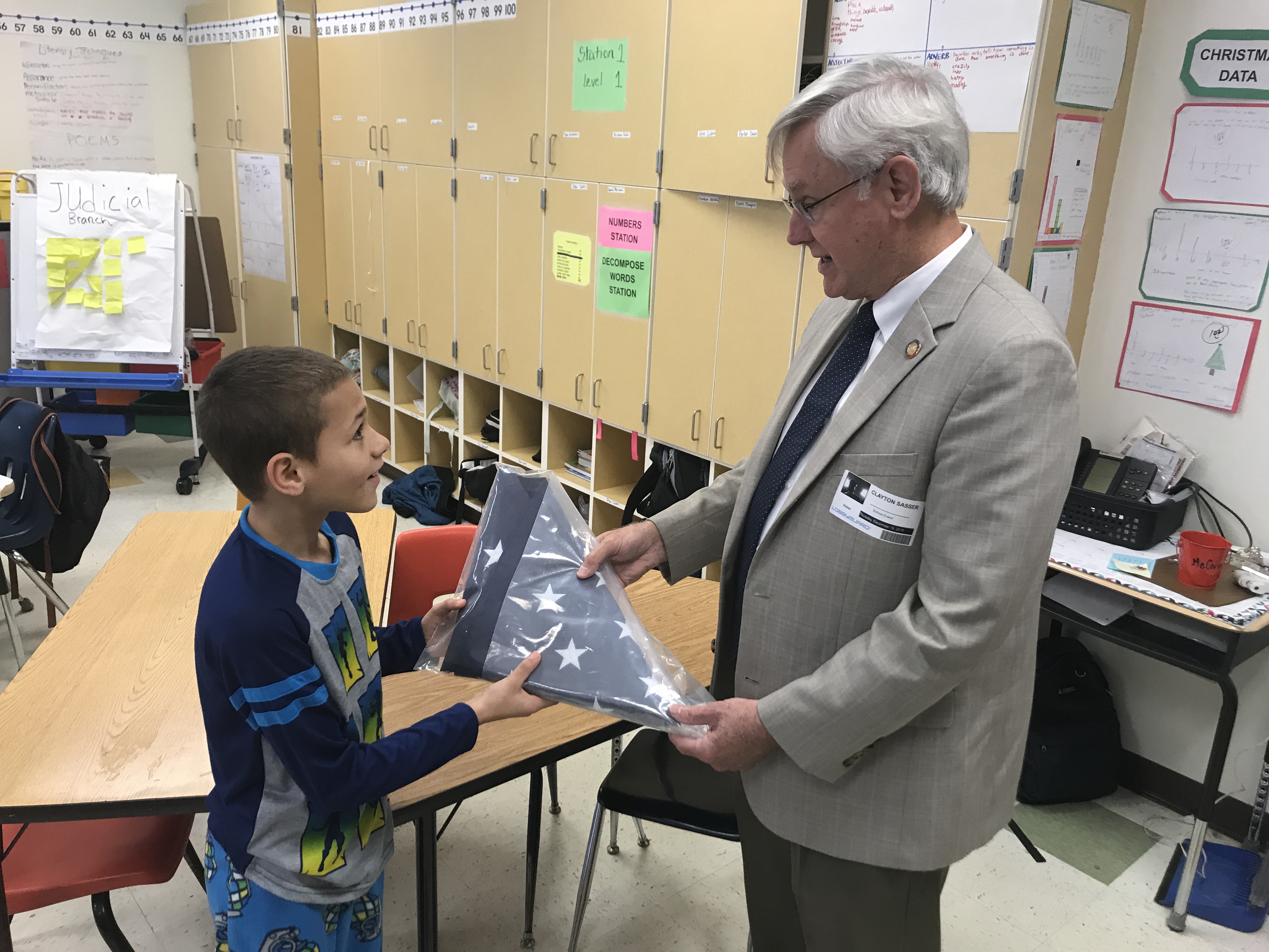 Central Elementary student meets Sasser after portraying him in school ...