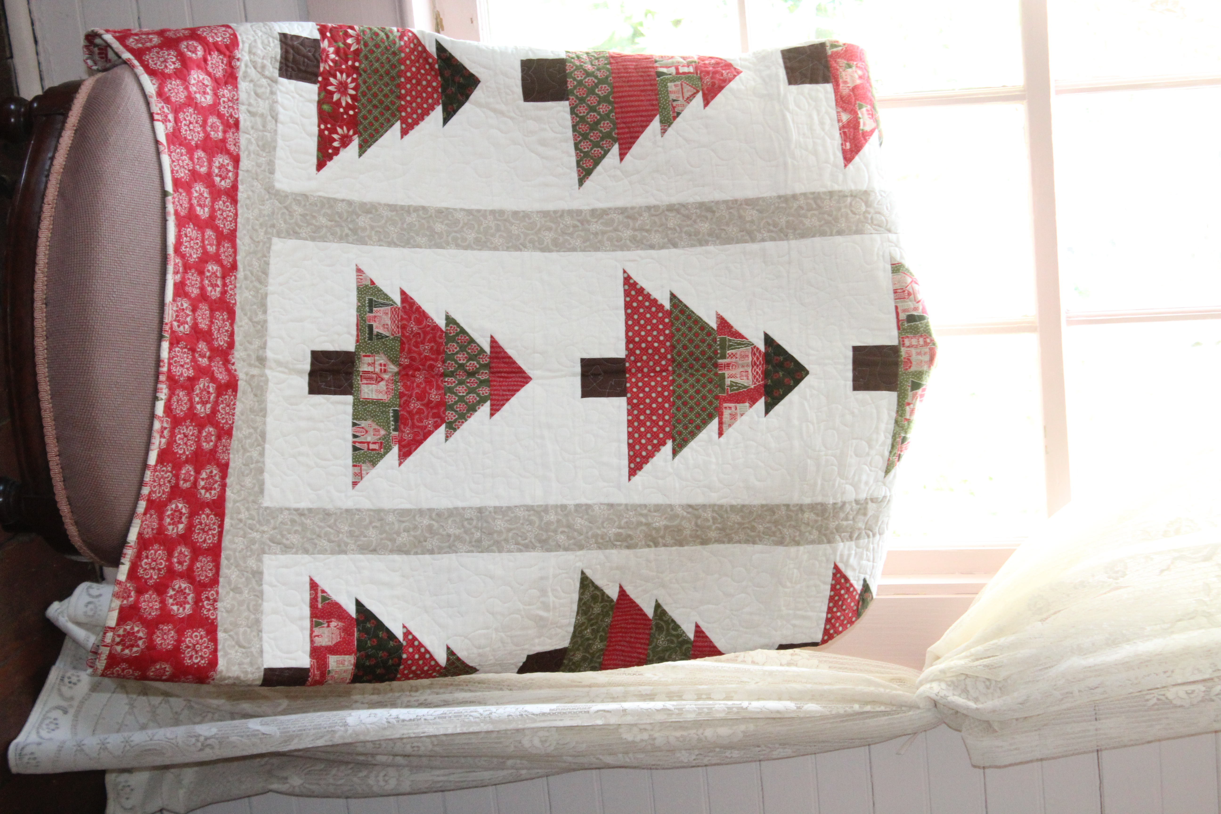 PHOTO GALLERY: Airing of the Quilts - The Stanly News & Press | The ...