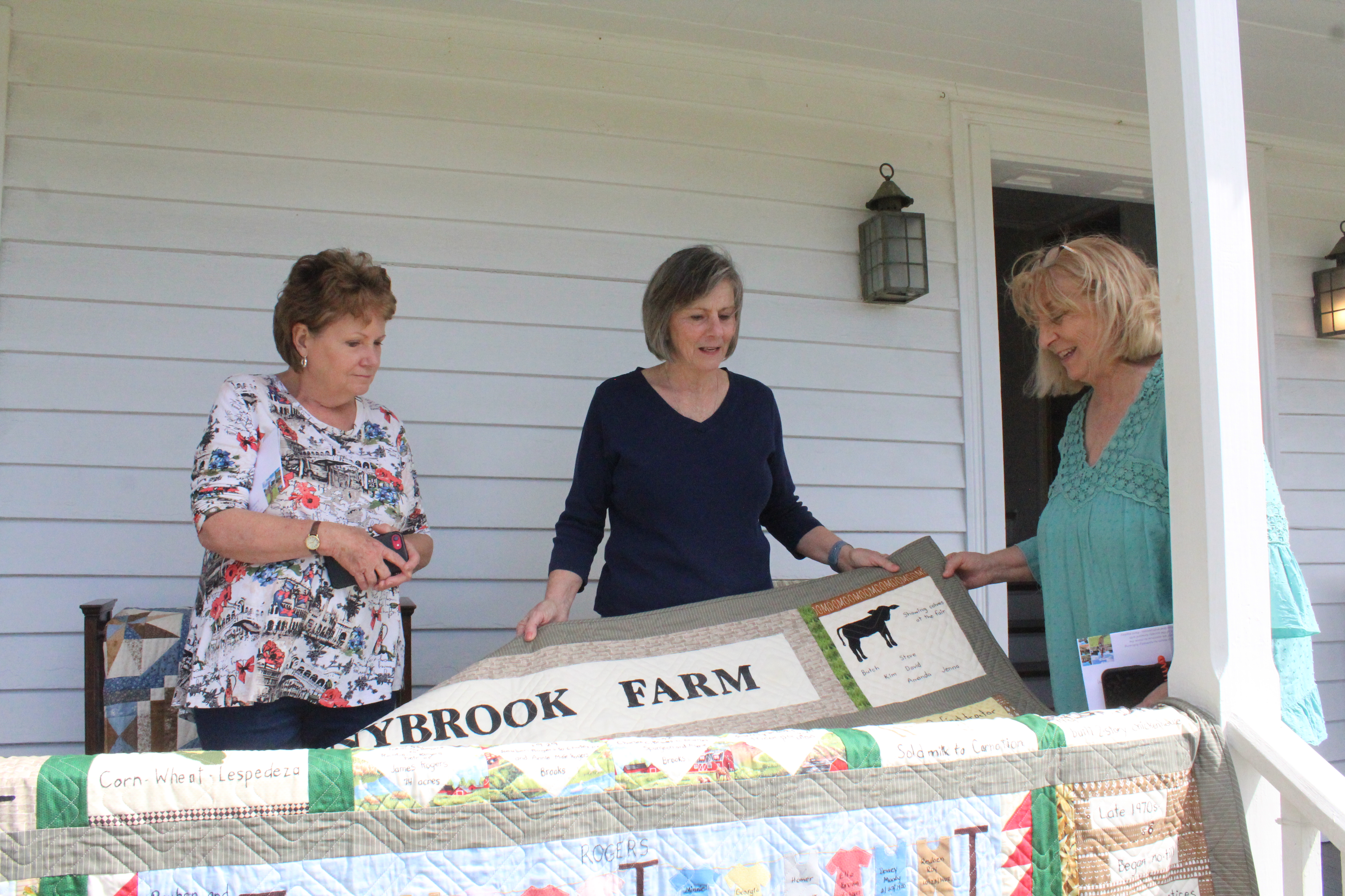 PHOTO GALLERY: Airing of the Quilts - The Stanly News & Press | The ...