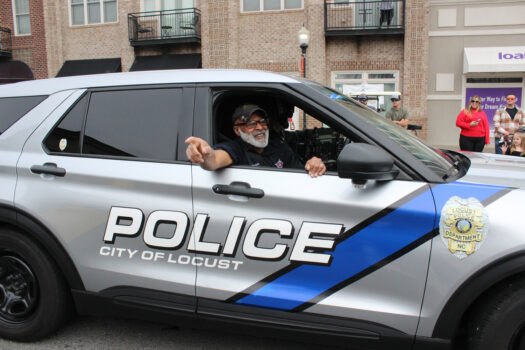 SNAP SHOTS: Photos from the Locust Christmas Parade - The Stanly News ...