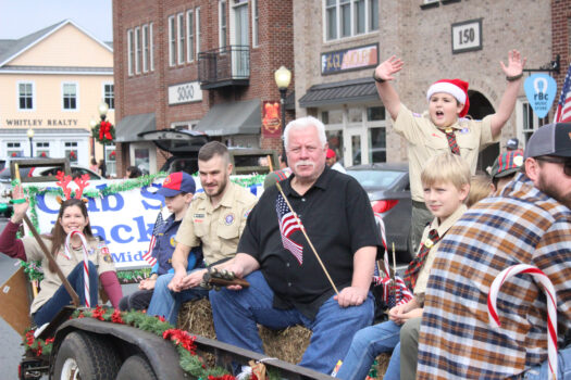 SNAP SHOTS: Photos from the Locust Christmas Parade - The Stanly News ...
